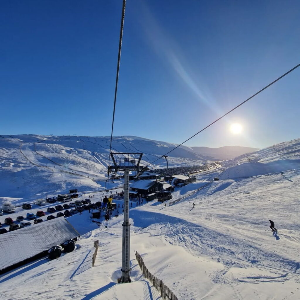 Discover the Best 5 Ski Resorts in Scotland 🏴󠁧󠁢󠁳󠁣󠁴󠁿: Your Ultimate Ski ...