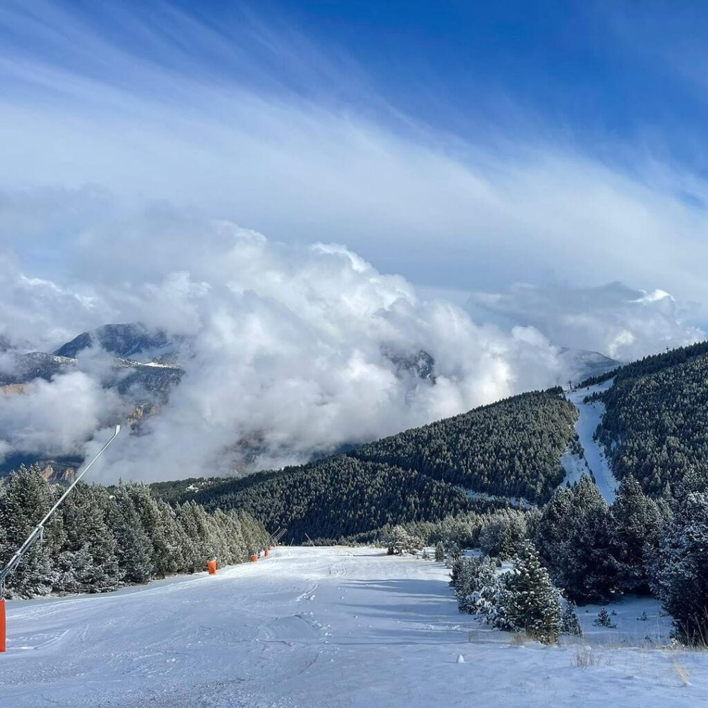 Best Ski Resort in Spain 🇪🇸: Top 10 For Spain Ski Holiday