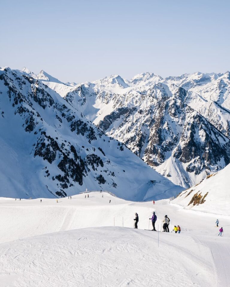 8 Best Ski Resorts in Andorra, Spain and the French Pyrenees ⛰️